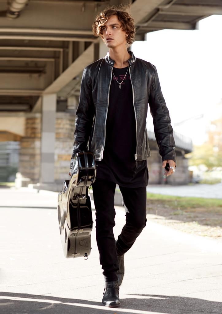 Jonathan Bellini para marca alemã Tigha – Gossip Boy