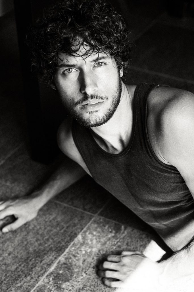 Rodrigo Lopes por Marcus Vinnyciu – Gossip Boy