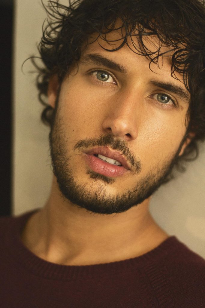 Rodrigo Lopes por Marcus Vinnyciu – Gossip Boy